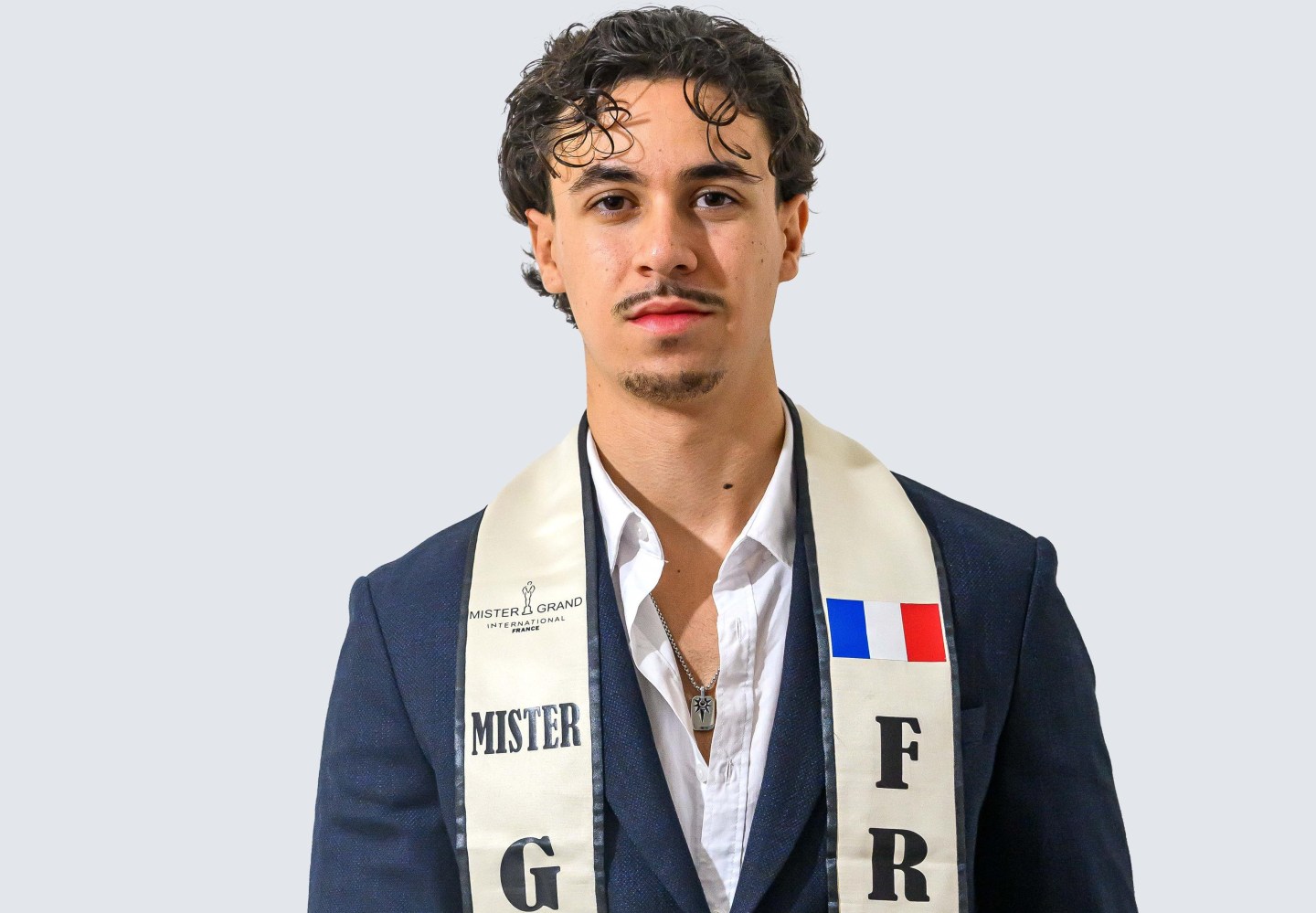 Portrait. Alexandre Jacquier, fier Français au concours Mister Univers ...